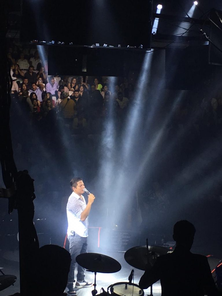 Remmy cautiva a sus fans - Semanario ZETA