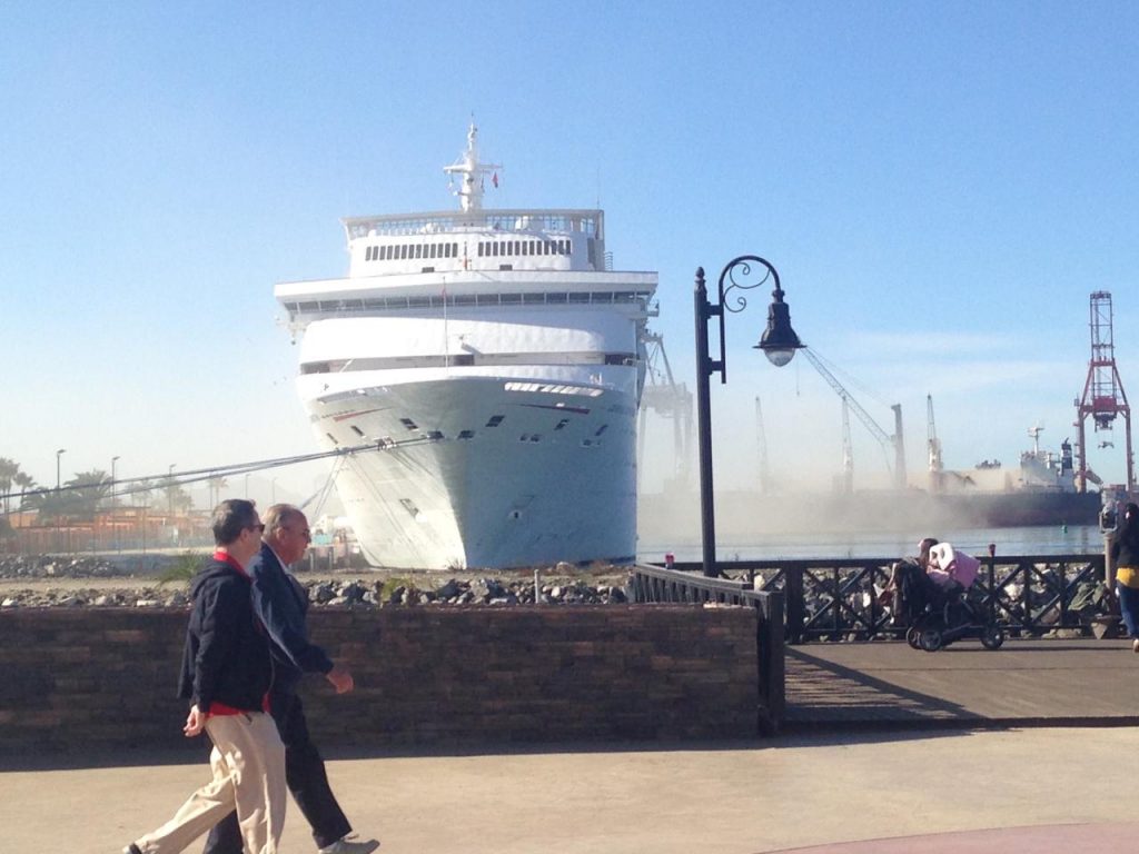 Obra en muelle de Ensenada permitirá regreso de Royal Caribean en ...