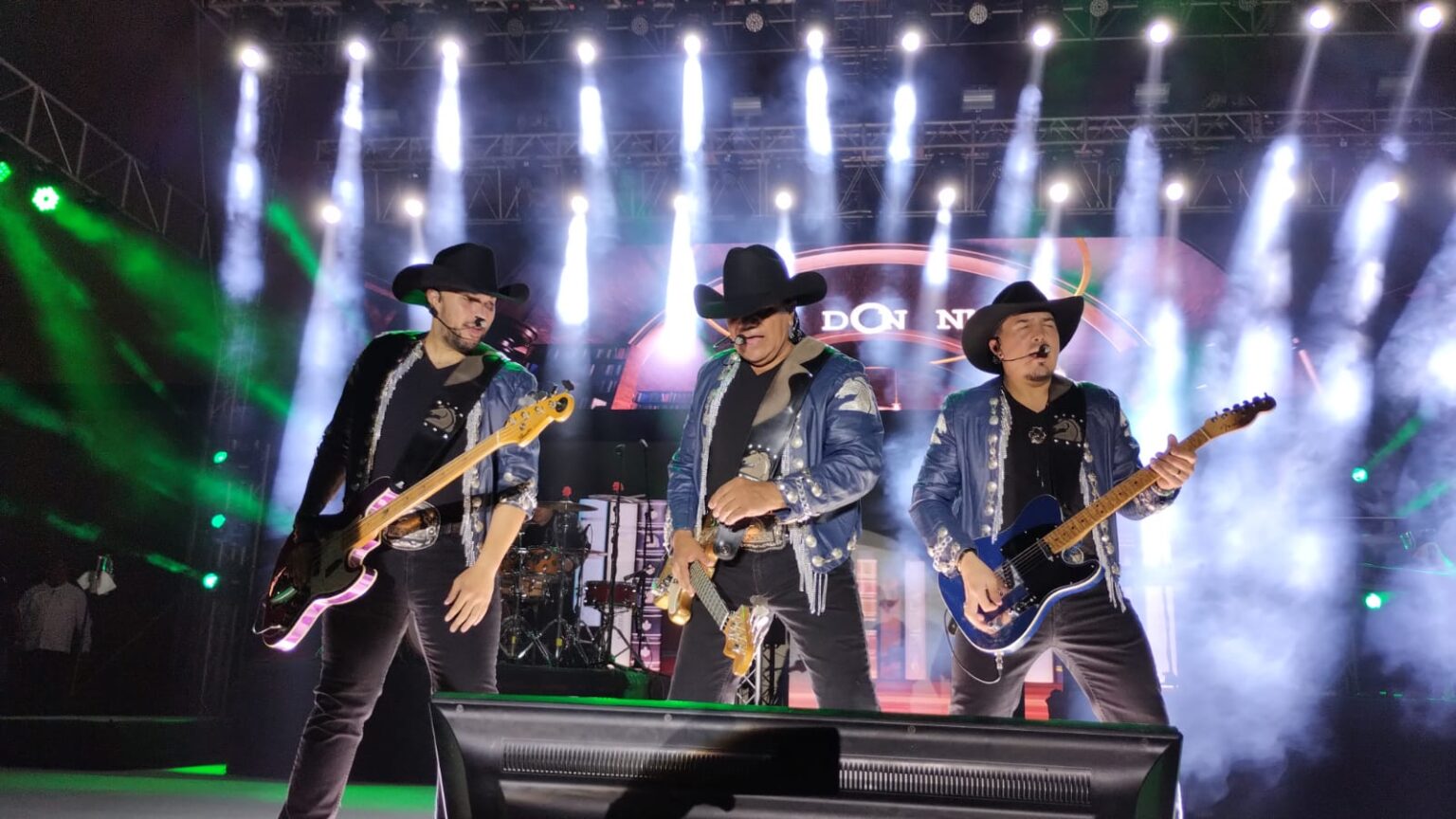 Cabalga Bronco en la Feria Tijuana - Semanario ZETA