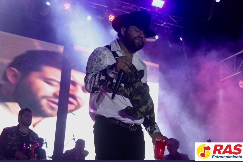 Entra al ruedo Luis R. Conriquez en la Feria de Tijuana - Semanario ZETA