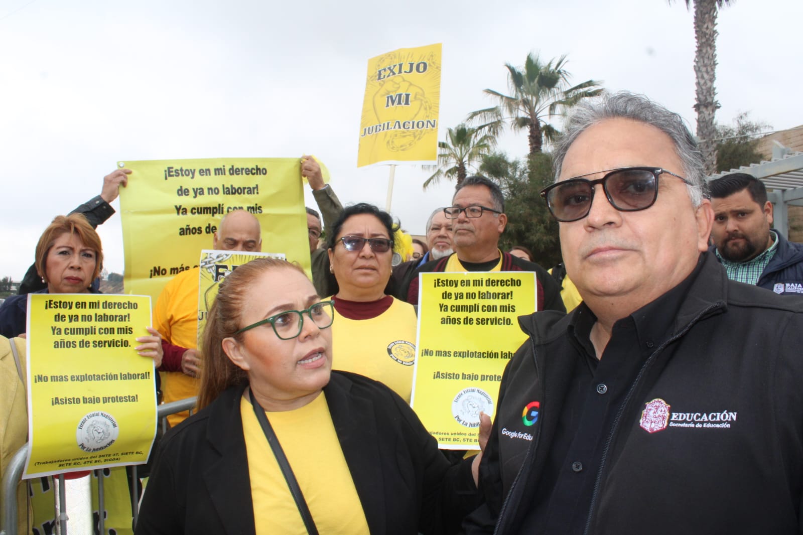 En espera de liberación para jubilarse 1,280 maestros en BC - Semanario ...