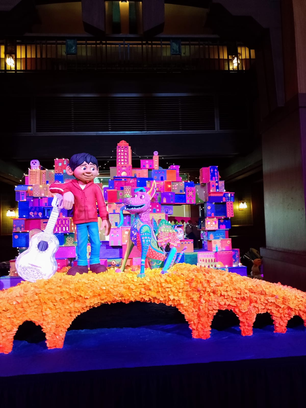 Una obra maestra azucarada de “Coco” por los chefs Jorge Sotelo y Nubia ...