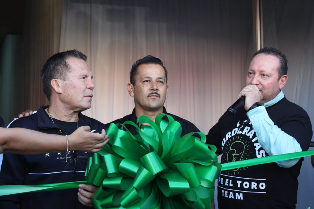 Inauguran gimnasio de Box de los Burócratas, en Tijuana - Semanario ZETA