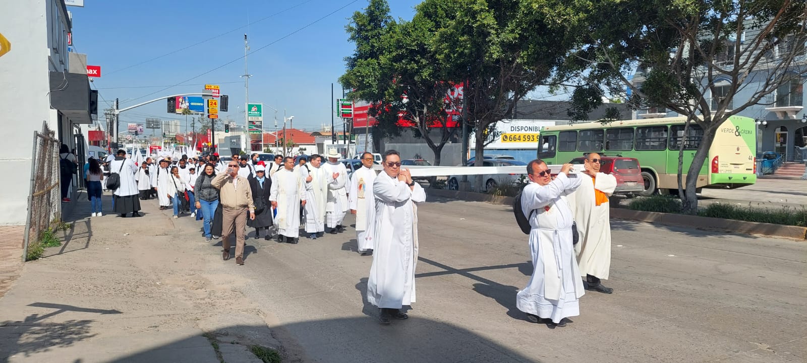 Realizan marcha por la paz, la vida y la familia en Tijuana - Semanario ...