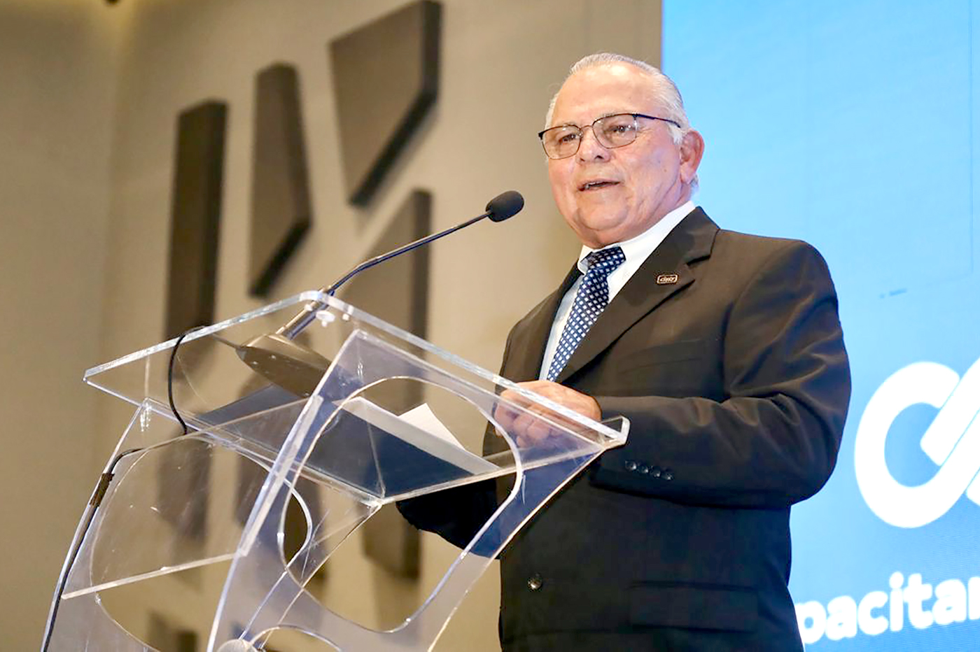 Falta voluntad política para rehabilitar vialidades en Otay: AIMO ...