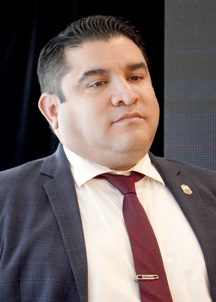 Padres de oficial mayor se benefician con 42 mdp en contratos de Salud ...