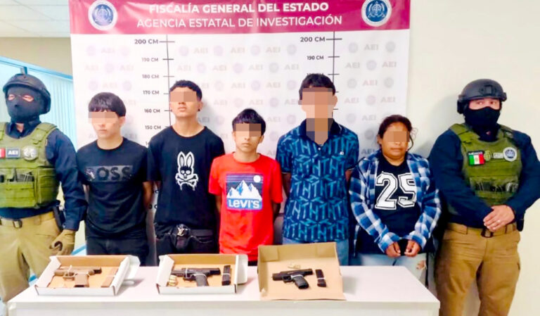 Detienen a cinco del CAF: una de sus armas, accionada en 13 asesinatos ...