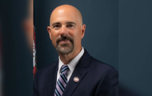 Trump nomina a Terrance C. Cole para nuevo jefe de la DEA; fue su ...