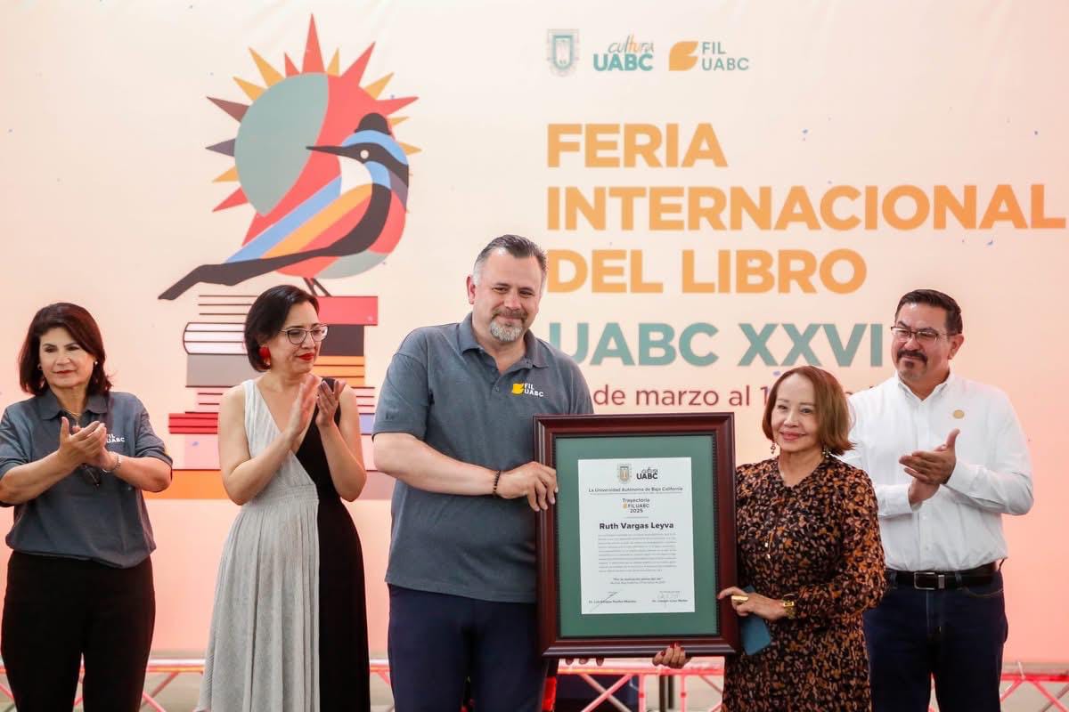 Homenajea FIL UABC 2025 a Ruth Vargas Leyva - Semanario ZETA