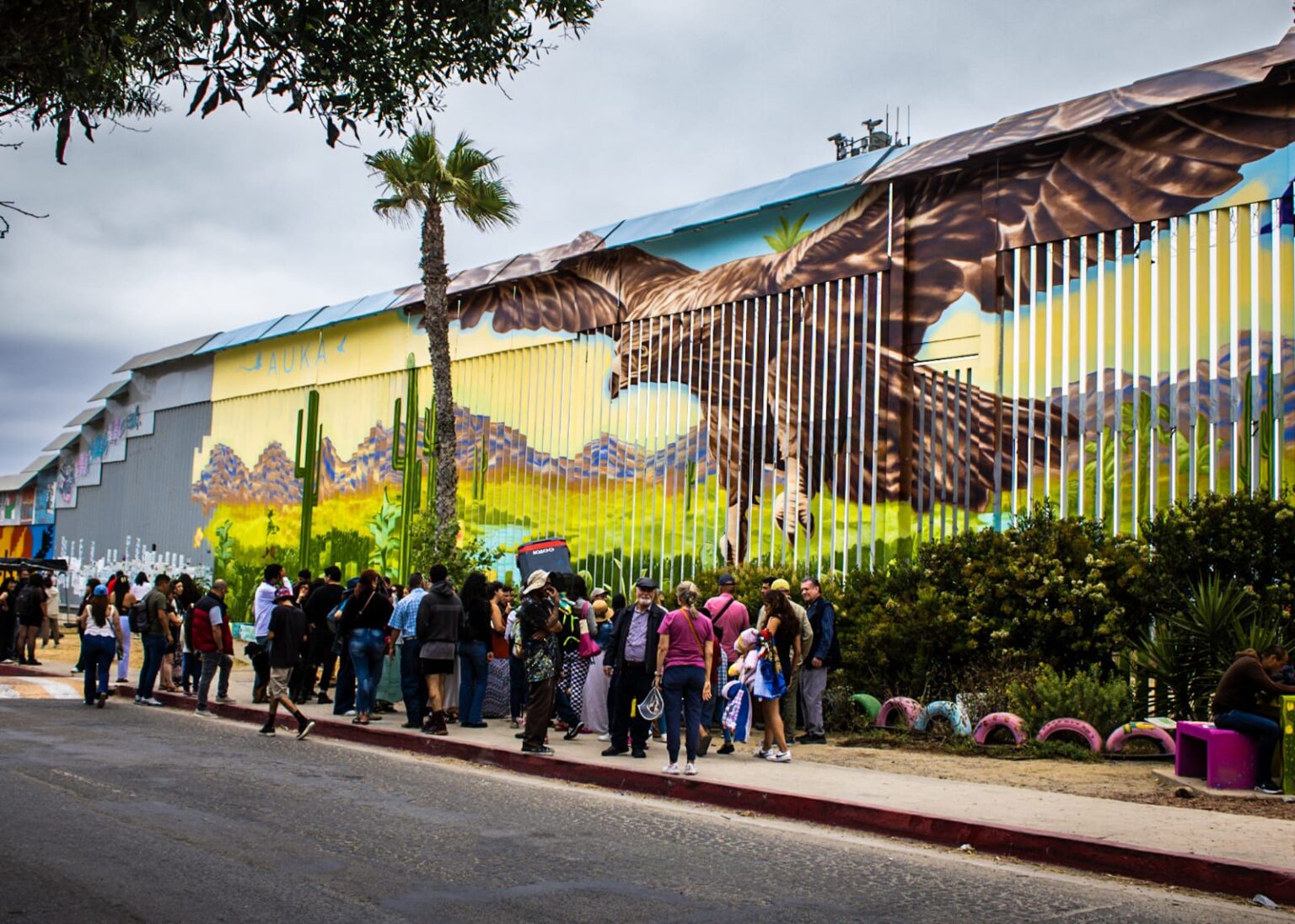 ”Necesitamos más soñadores”: plasman historia Kumiai en el muro ...
