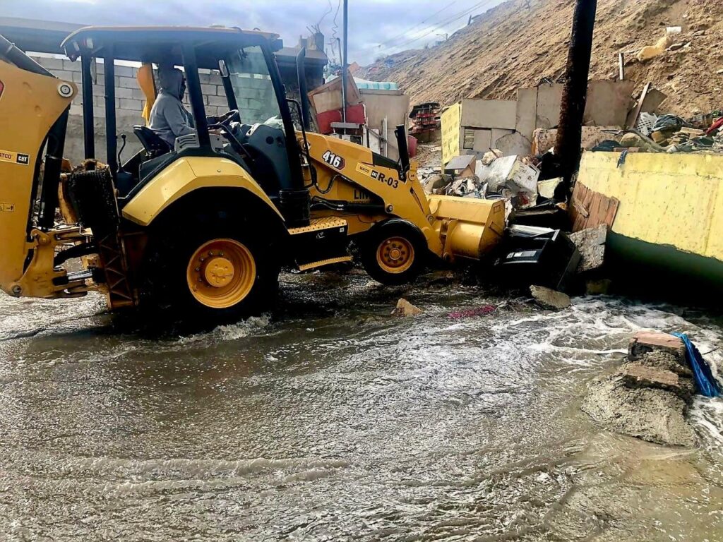 Refuerzan vigilancia en zonas de riesgo y desarenadores tras recientes ...