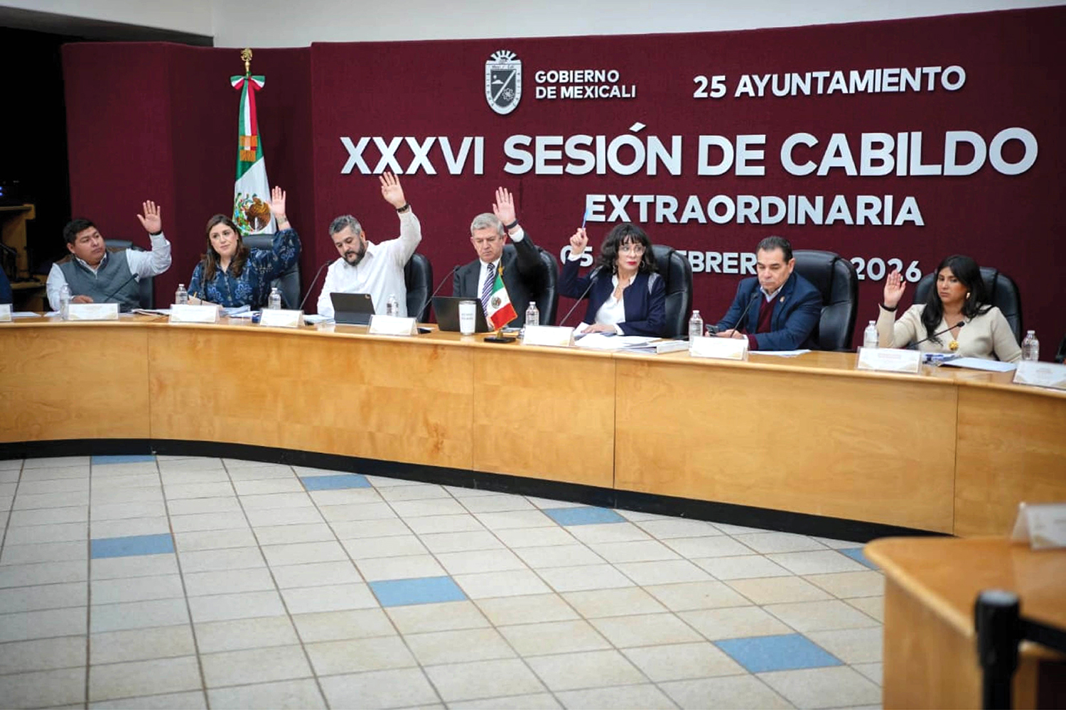 El Cabildo de lo absurdo - Semanario ZETA