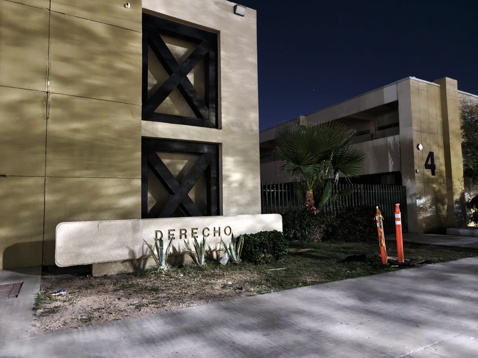Muere joven universitaria en salón de clases de la facultad de derecho ...